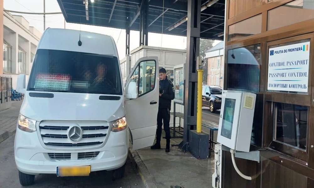 Cartea de identitate falsă, primită cadou, i-a adus un dosar penal ...